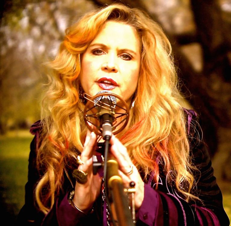 About Julie – Julie Myers Music